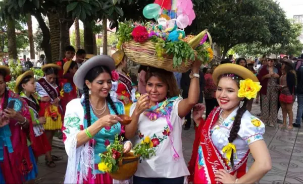 Llegó la fiesta de las ‘comadres’, ¿Cuál es su significado y cómo se lo ...