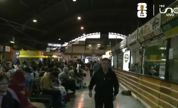 Terminal de Cochabamba suspende viajes al occidente por bloqueos en ...