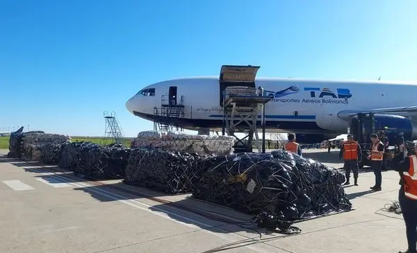 Bolivia envía ayuda humanitaria a Brasil por inundaciones que dejó 161 fallecidos y viviendas ...