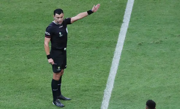 Chileno Roberto Tobar dirigirá la final de la Copa América entre Brasil ...