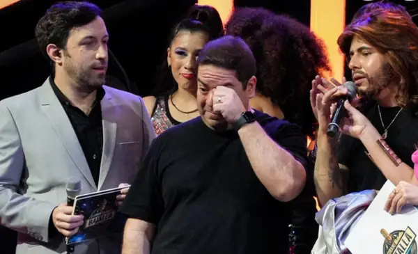 Claudio Arduz infringió una de las reglas y fue enviado a eliminación ...