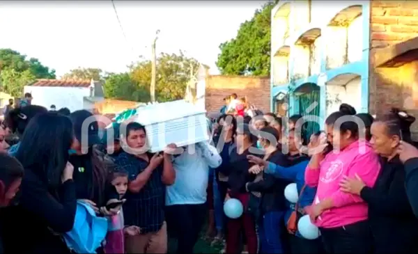 Familiares y amigos dieron el último adiós a Ronald Vaca, el menor ...