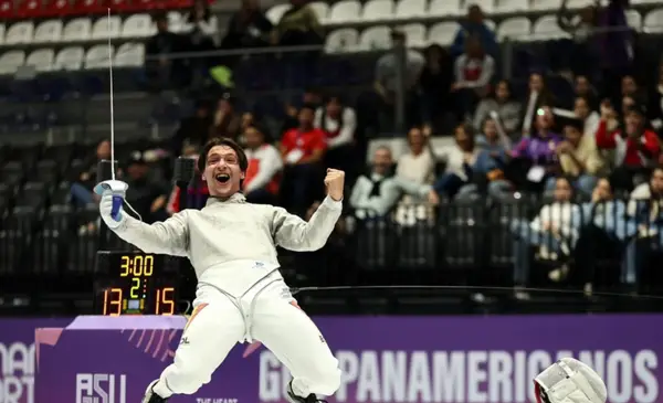 Histórico: Bolivia logra su primer oro en esgrima con Esteban Mayer| Red Uno de Bolivia