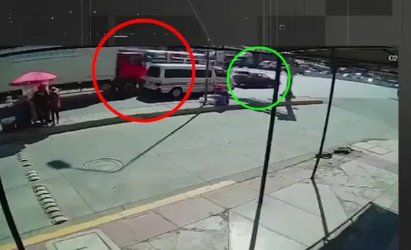 ¡Impactante choque! Una triple colisión se registró en plena avenida ...