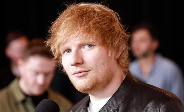 Ed Sheeran reveló que tiene una tumba en el jardín de su mansión| Red ...