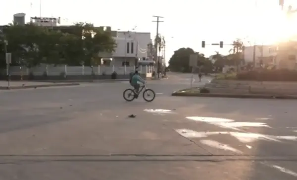 Calles vacías y control vehicular marcan el inicio del balotaje en ...