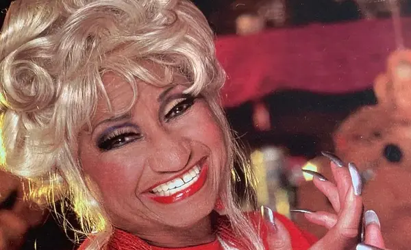 VIDEO: Celia Cruz vuelve con "La bandera que canta", su nuevo sencillo ...