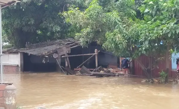 Al Menos 40 Casas Quedaron Afectadas Debido Al Desborde De Ríos En
