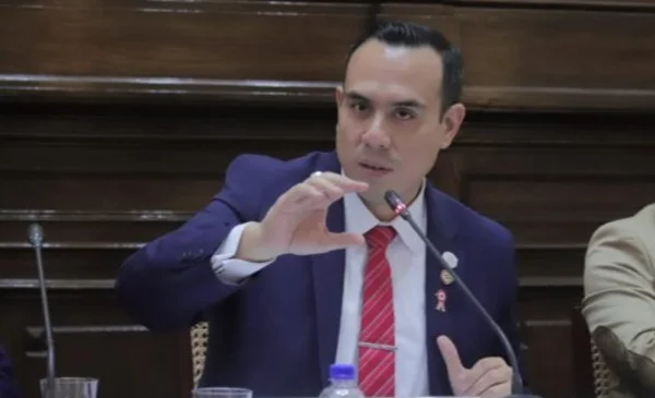 Tras romper relaciones diplomáticas: Perú confirma la expulsión de ...