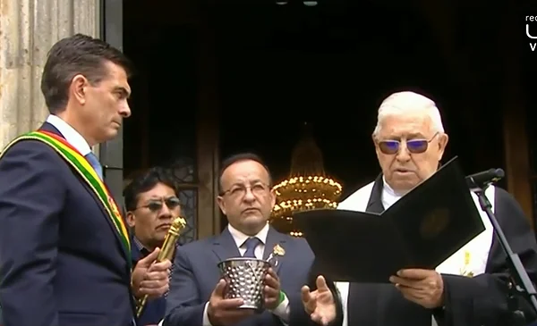 Rodrigo Paz recibe la bendición de la Iglesia Católica| Red Uno de Bolivia