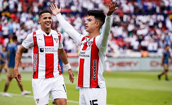 Gabriel Villamil y su doblete sellan el pase de Liga de Quito a la ...